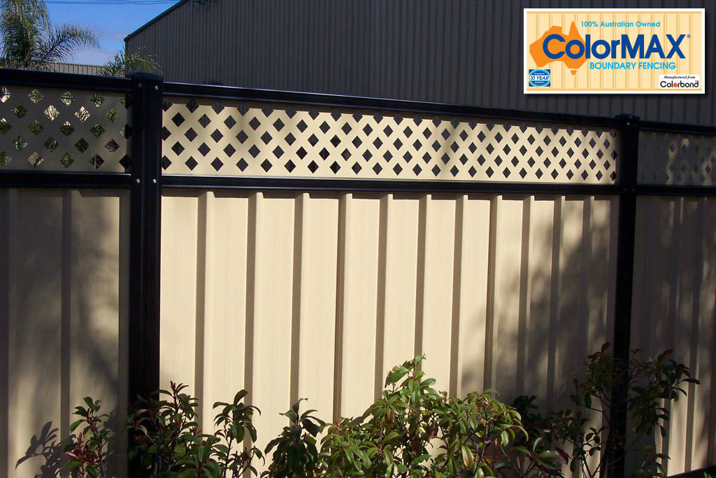 ColorMAX® Boundary Fencing manufactured from COLORBOND®