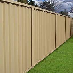 ColorMAX® Boundary Fencing manufactured from COLORBOND®